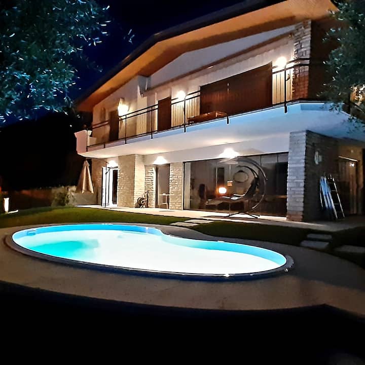 Villa Mimosa Con Vista Lago Piscina  Idromassaggio - Malcesine