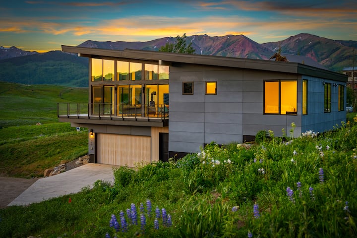 Luxury Modern Home - Walk To Lifts/ski/trails - Crested Butte, CO