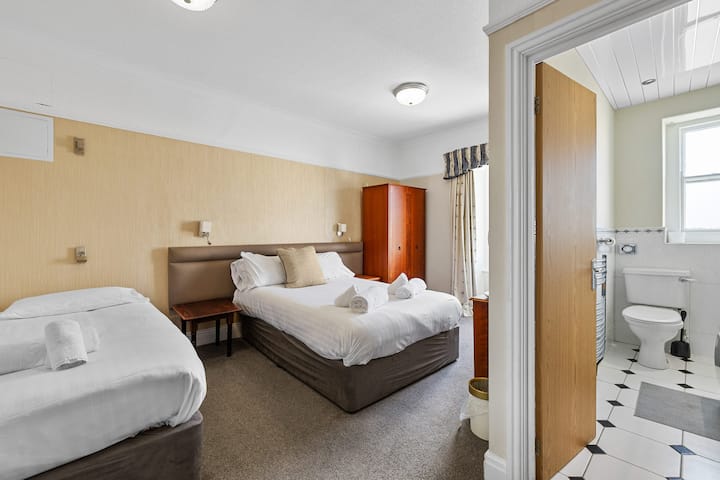 Triple Room In A 4-star Boutique Hotel - Plymouth