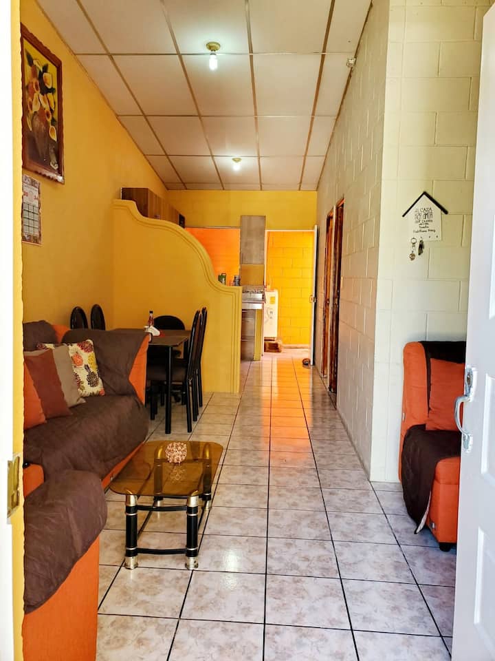 Casa A 10 Minutos Del Salvador Del Mundo. - San Salvador