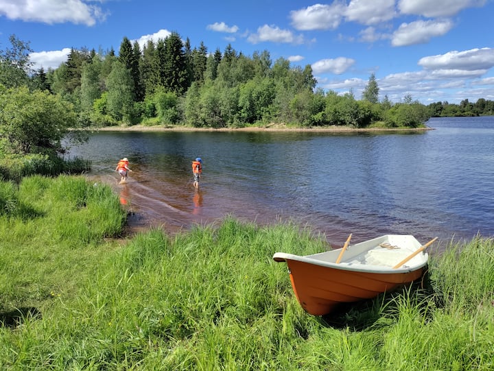 Family House By The River - Rovaniemi