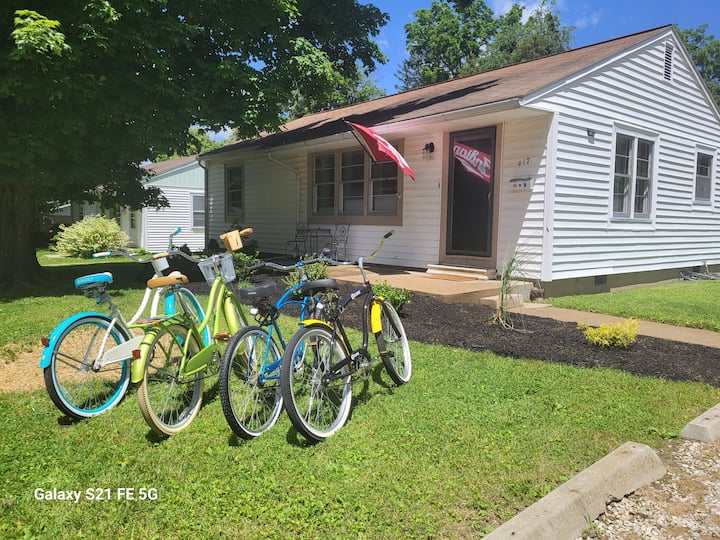 Bread&butter-near Iu-2 King-1 Qu., 7 Parking Spots - Bloomington, IN