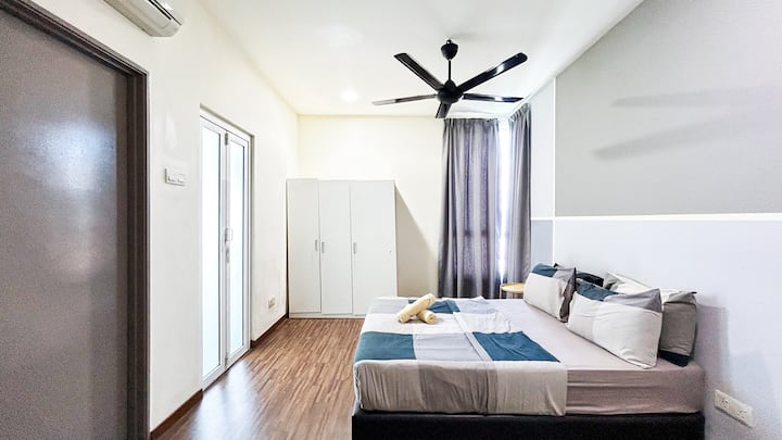 10pax Spacious Gathering Unit Setapak Central Mall - Kuala Lumpur