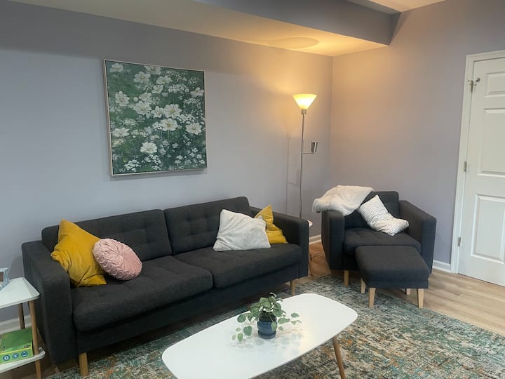 Private 1 Br Apt W/patio, 1/2 Mile To Metro - Bethesda, MD