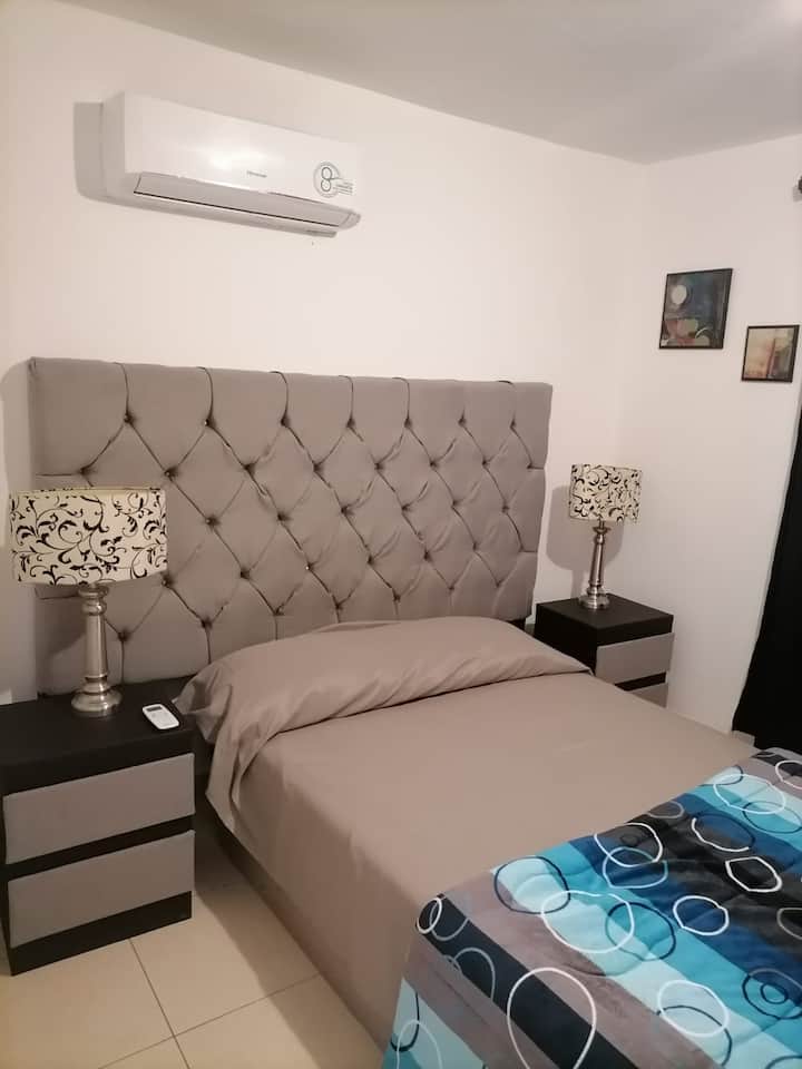 Alojamiento Muy Cerca Aeropuerto, Zona Industrial - Jalisco