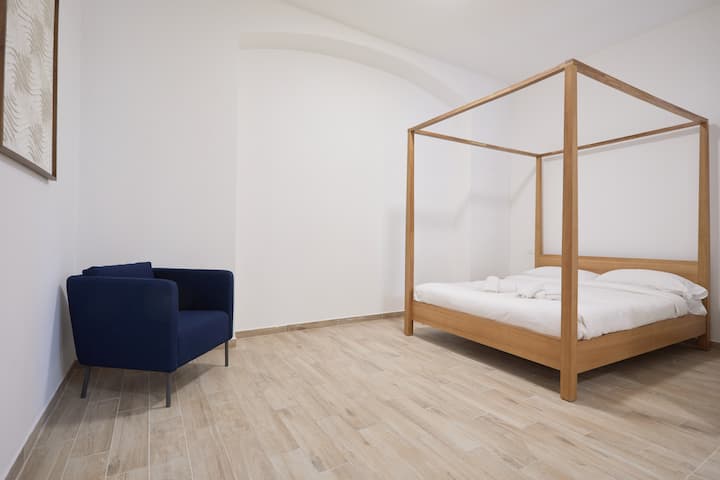 Flat Number 12 - Milán