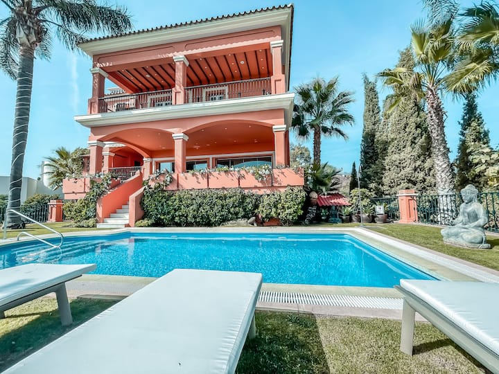 Villa In Marbella With Pool And Sea Views - Marbella