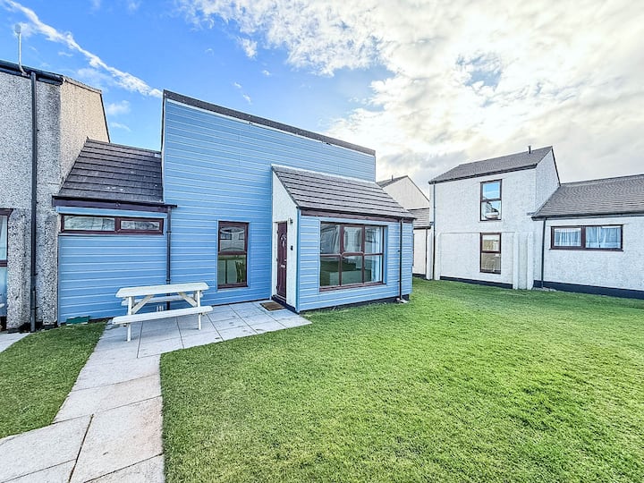 Bungalow In Cornwall, Nearby The Beach Ref 85070p - Perranporth