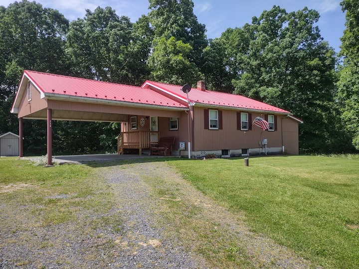 Country Cottage Nestled On A 20 Acre Horse Farm - Adams County Winery, Orrtanna