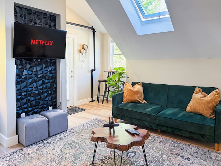 Downtown, Shops, Beach, Deck, Close To Salem - Massachusetts