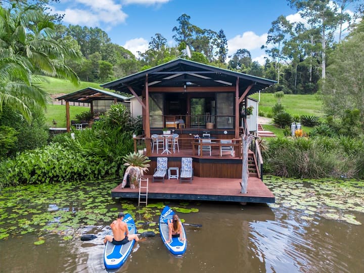 Froghollow Lake House A Romantic Luxury Cabin - Nimbin