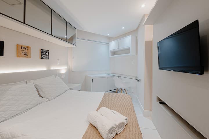 Apto A 400m Do Shopping Salvador-piscina, Garagem - Salvador