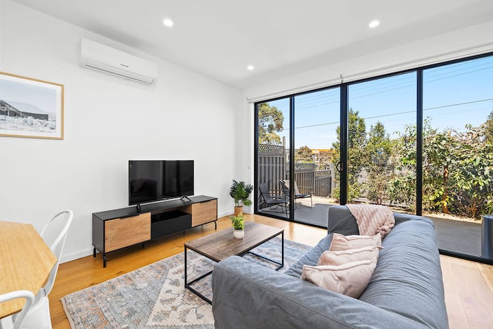 Domi Rentals - The Moorabbin Townhouse - Mordialloc