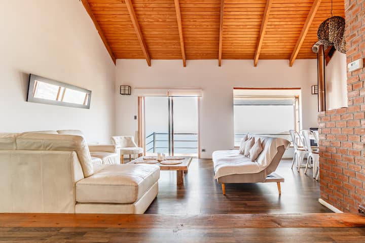Linda Casa Con Terraza Y Vista Al Mar - Concón
