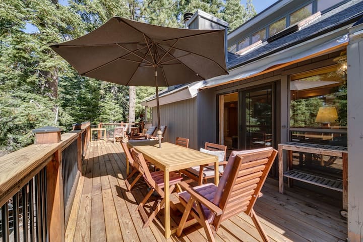 Skylight Mountain Home-tahoe Donner - Truckee, CA