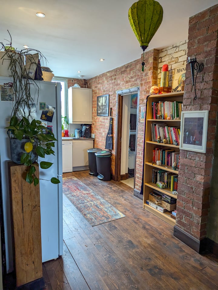 Creative Warehouse Conversion & Plant Haven - Leyton