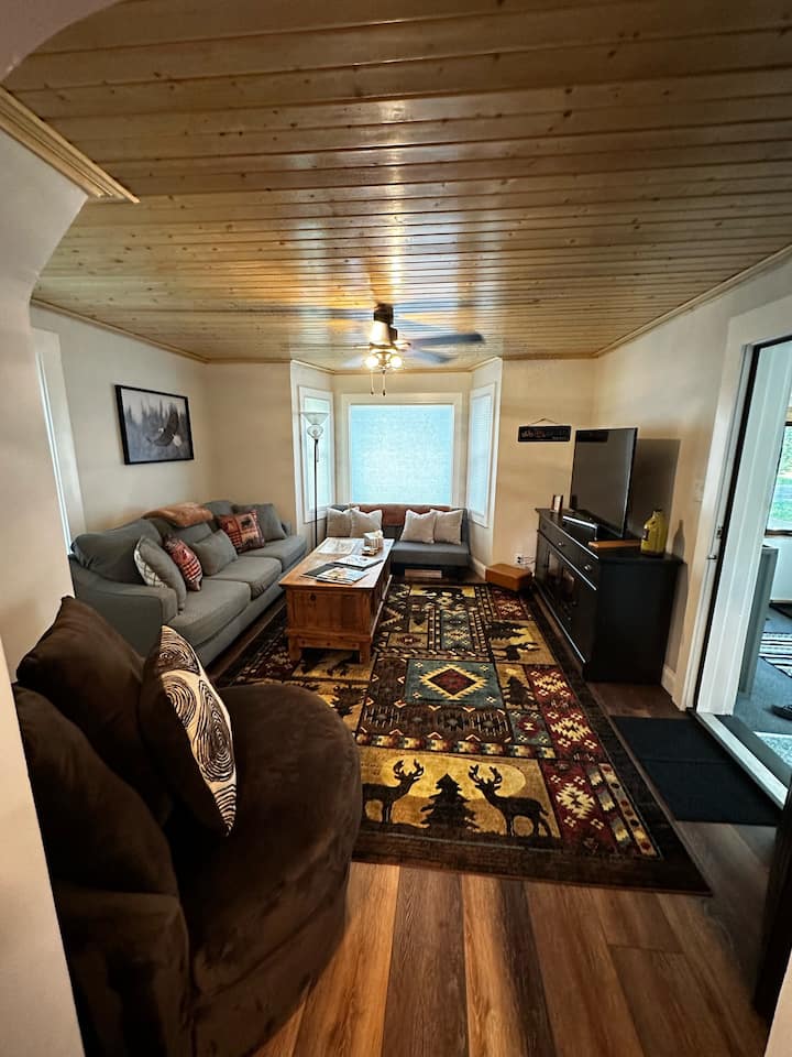 New! - Cozy Crosby Cottage - Crosby, MN