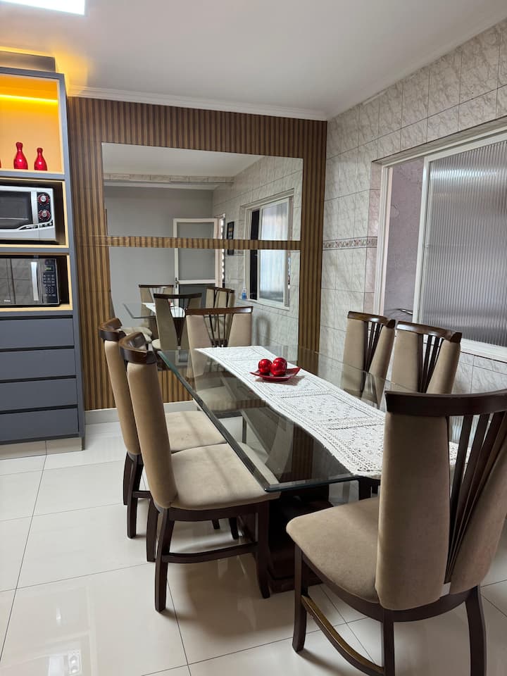 Sobrado Na Praia De Caiobá - Com Ar E Garagem - Matinhos