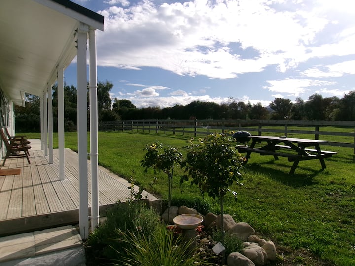 Carterton 'Thyme Out' Semi Rural, New Home - Masterton