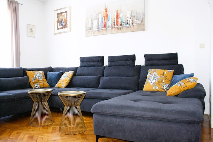 Vacation In Olive Grove Apartment With Pool - Omiš