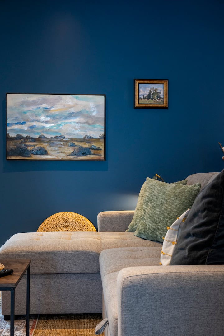 7 Mins To Dtwn Theatres, Holiday Getaway - 2kg/1qn - Ontario