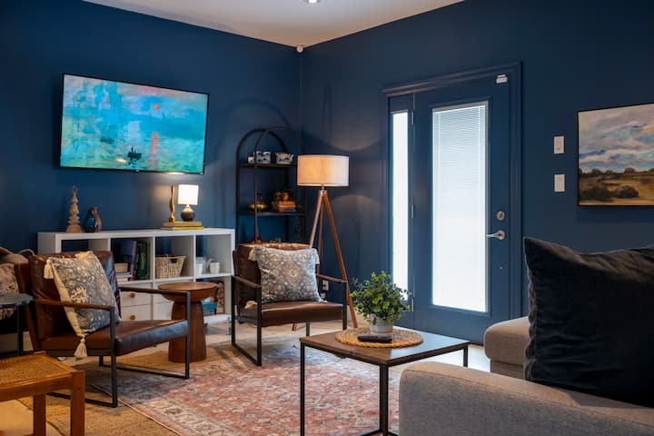 Holiday Getaway | 7mns To Dntwn | Games | Sleeps 8 - Stratford