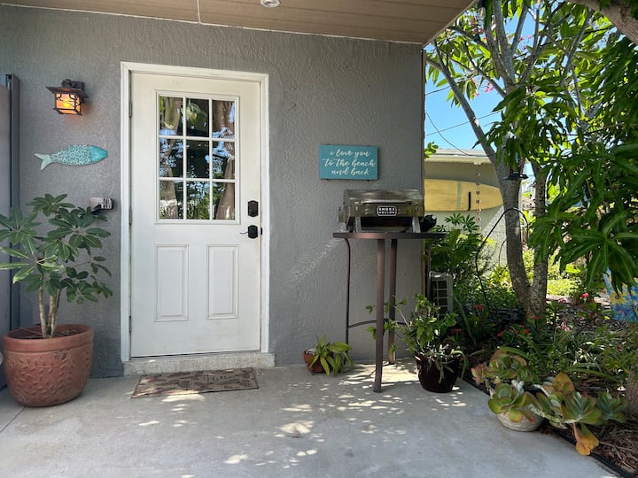 Our Garden Of Eden-private Suite 0.4 Mi From Beach - États-Unis