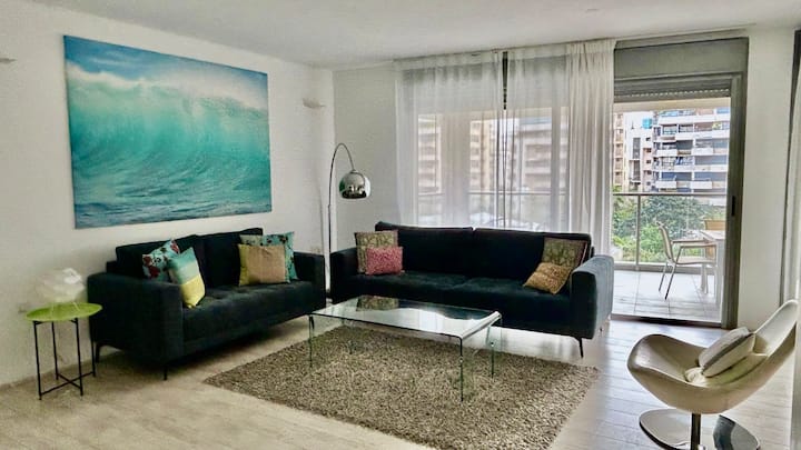 Tel Aviv Apartment By The Sea - Israel