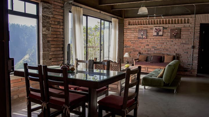 Unique Large 1 Bedrm Loft. Affordable. Great Wi-fi - Quito