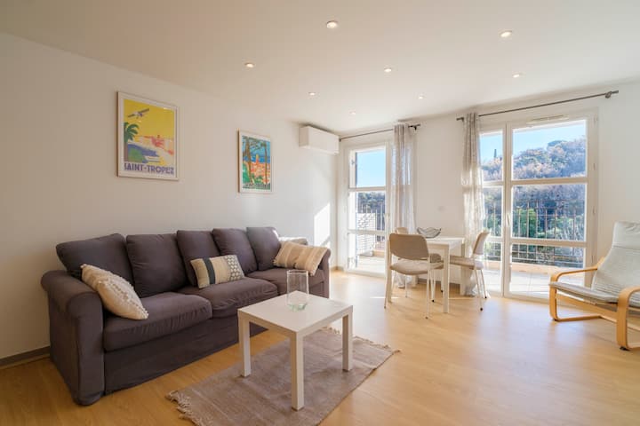 Appartement Très Lumineux à 200 M Du Centre - Grimaud