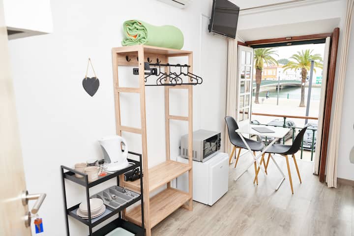 Shinning Room With River View & Private Bathroom - Tavira