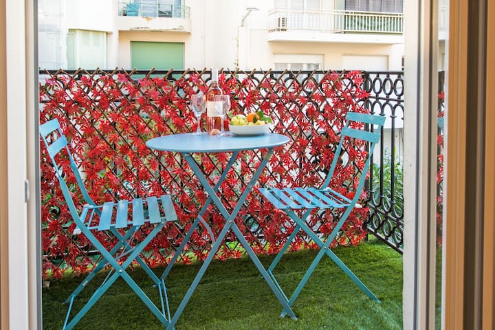 * Superbe Studio Avec Balcon - Nice Centre * - Nizza