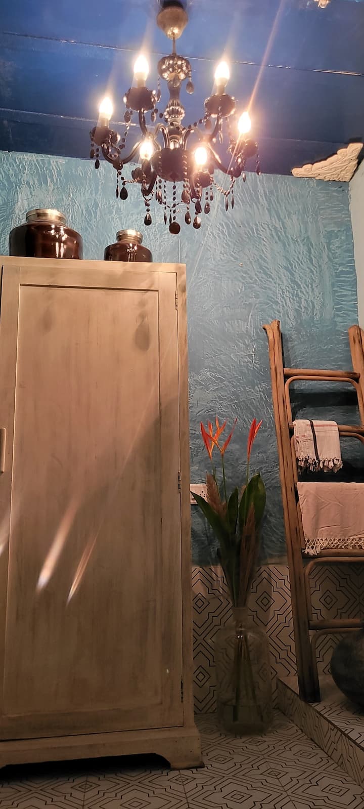 Unique Cottage 101 (Just 2 Min To Versova Beach) - Mumbai