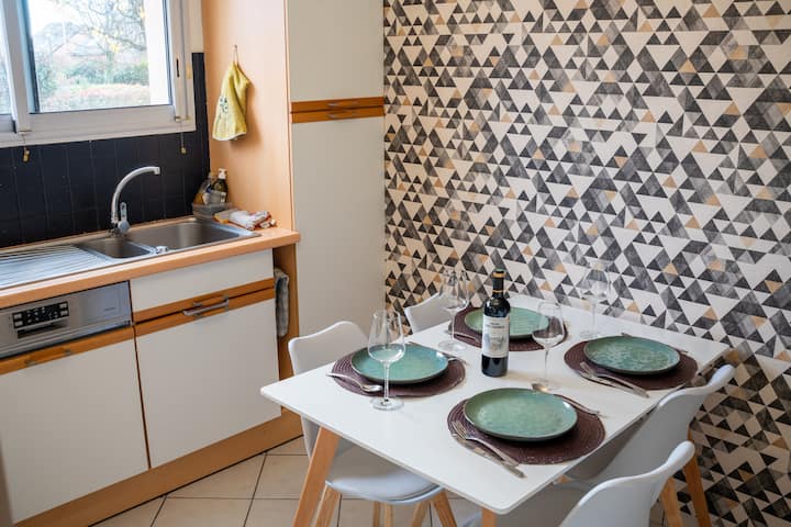 Maison 2ch/jardin/wifi/ C.commercial/gare/canal+ - Laval, France