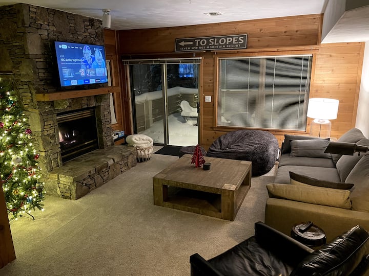 2bd/2ba King Bed  W/resort Shuttle - Living Treasures Animal Park, Jones Mills