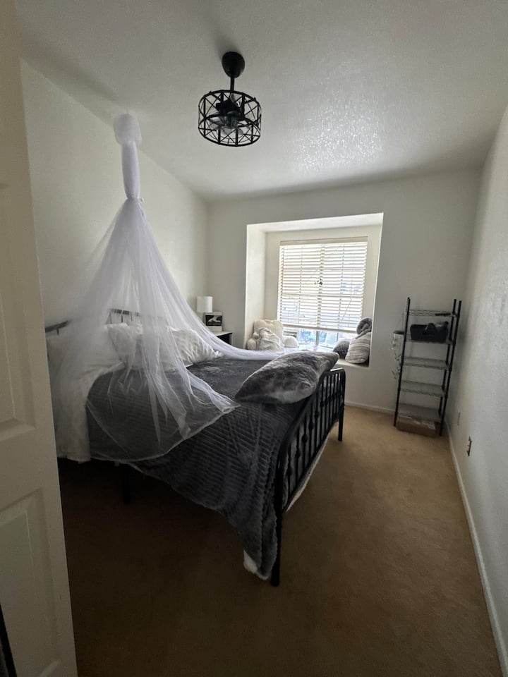 Spectacular Views With Seasonal Pizzazz - Sierra Vista, AZ