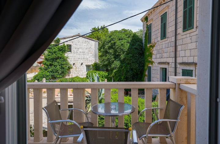 Fully Equipped 5 Beds Apartment In Centre - Korčula