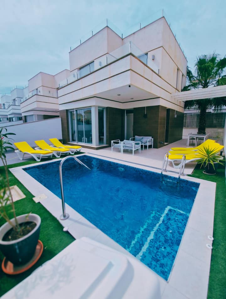 Modern Villa With Private Pool Near Golf Courses - Almoradí