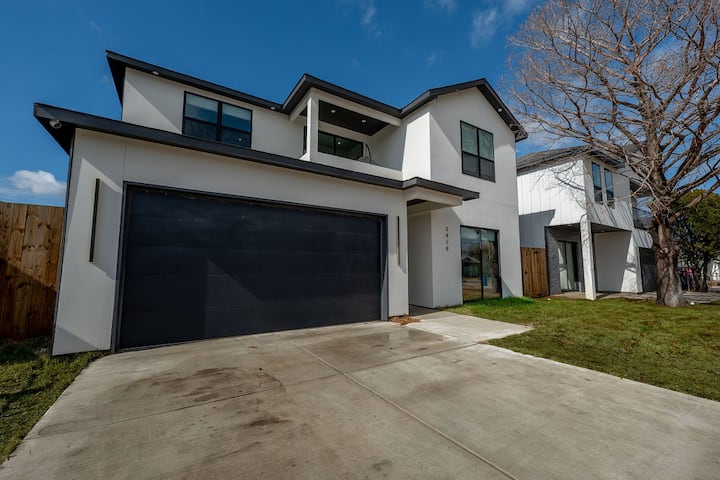 Heated Pool Luxe Living Dallas - ダラス