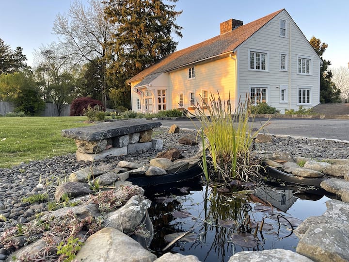 The Peach Room At The Storm King Lodge - Washingtonville, NY