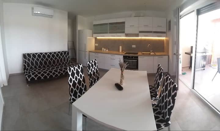 Apartma Z Veliko Teraso - Medulin