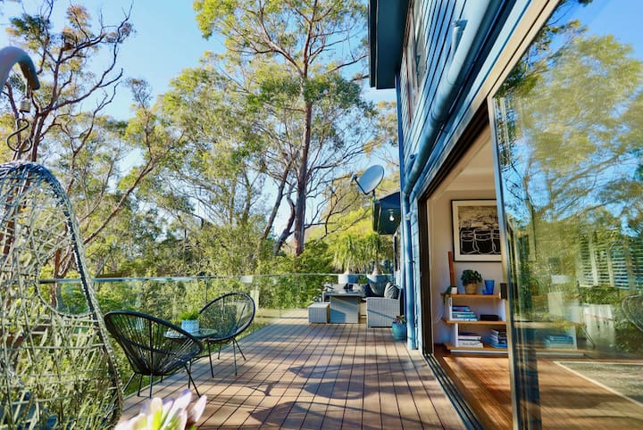 Stylish Mountain Retreat With Breathtaking Views - 藍山