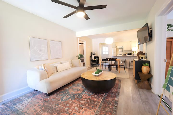 Hot Tub, Patio & Full Access To Main And Backhouse - Memphis, TN