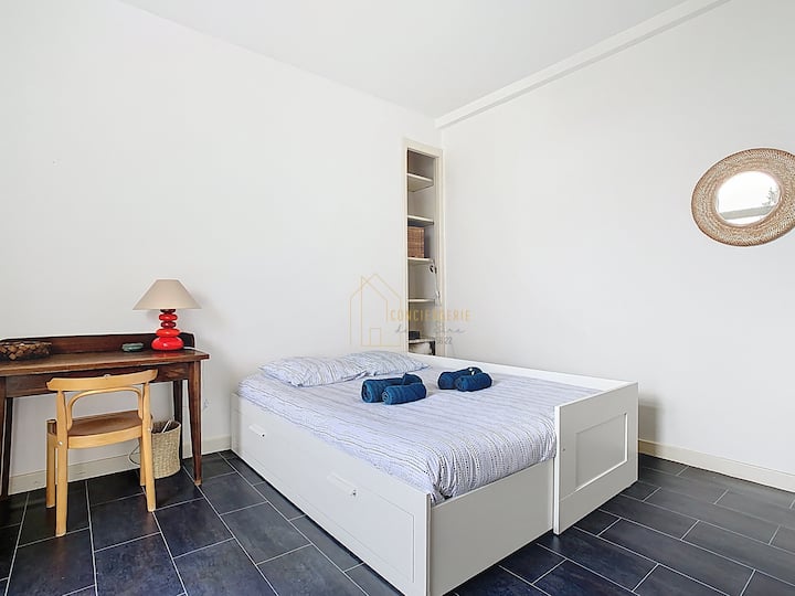Plein Sud, Vue, Balcon, 1 Ch 2 Pers + 1 Lit 1 Pers - Voiron