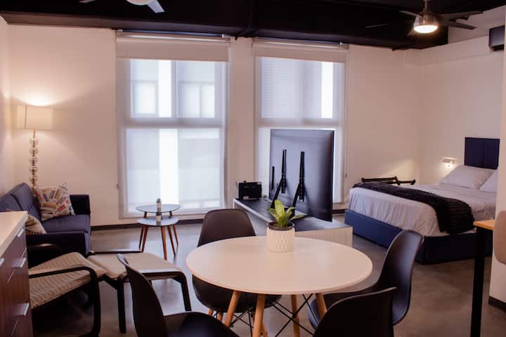 Cómodo Y Céntrico Loft /Parking/factura - Monterrey