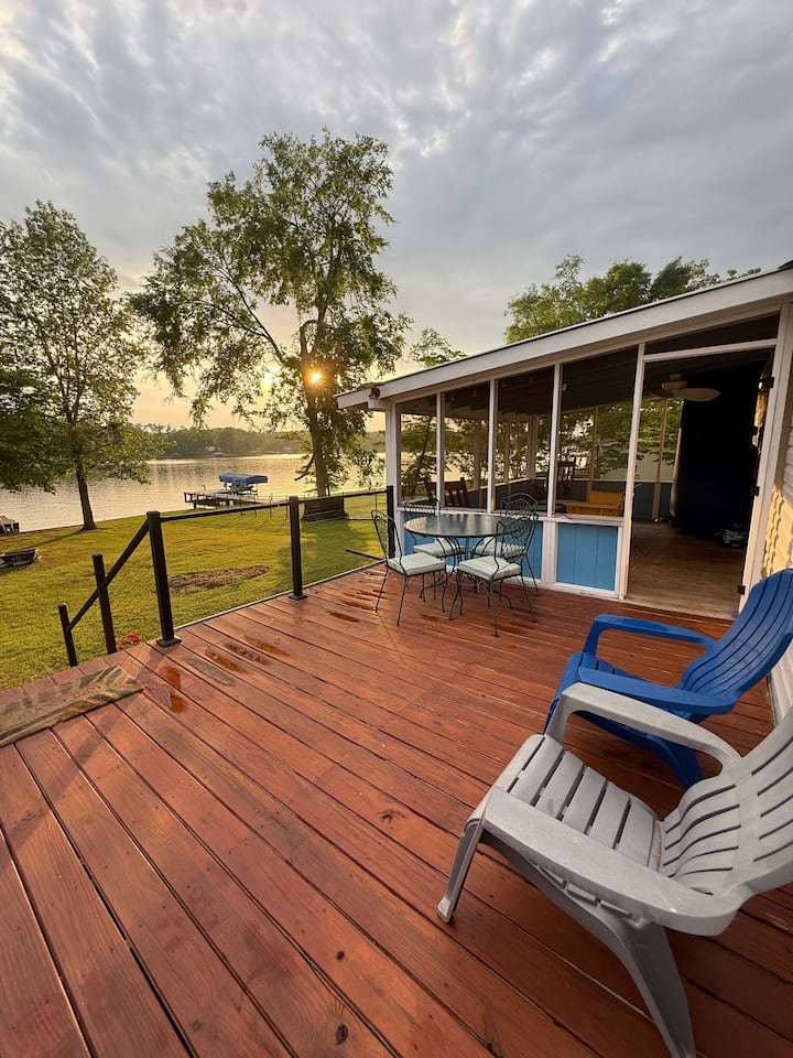 Sunset Bnb - 3br With Lovely Waterfront Vista - Milledgeville, GA