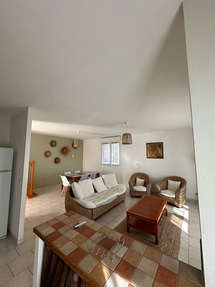 Villa Spacieuse Et Confortable - Calvi