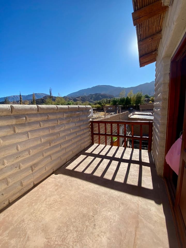Cabaña 5 - Cerro General San Martín. - Provincia de Salta