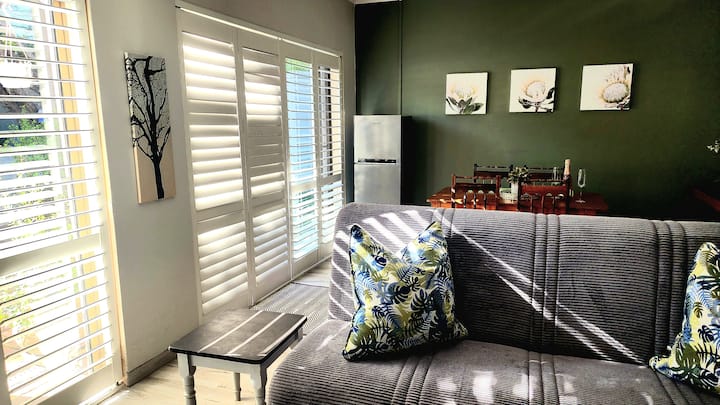 Sophia's Cottage, 10 Min From Beach, Close To Hosp - Cape Town