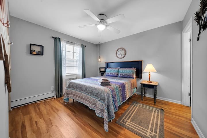 Walk To Bars & Restaurants! | 1br Highlands Stay - University of Louisville, Louisville